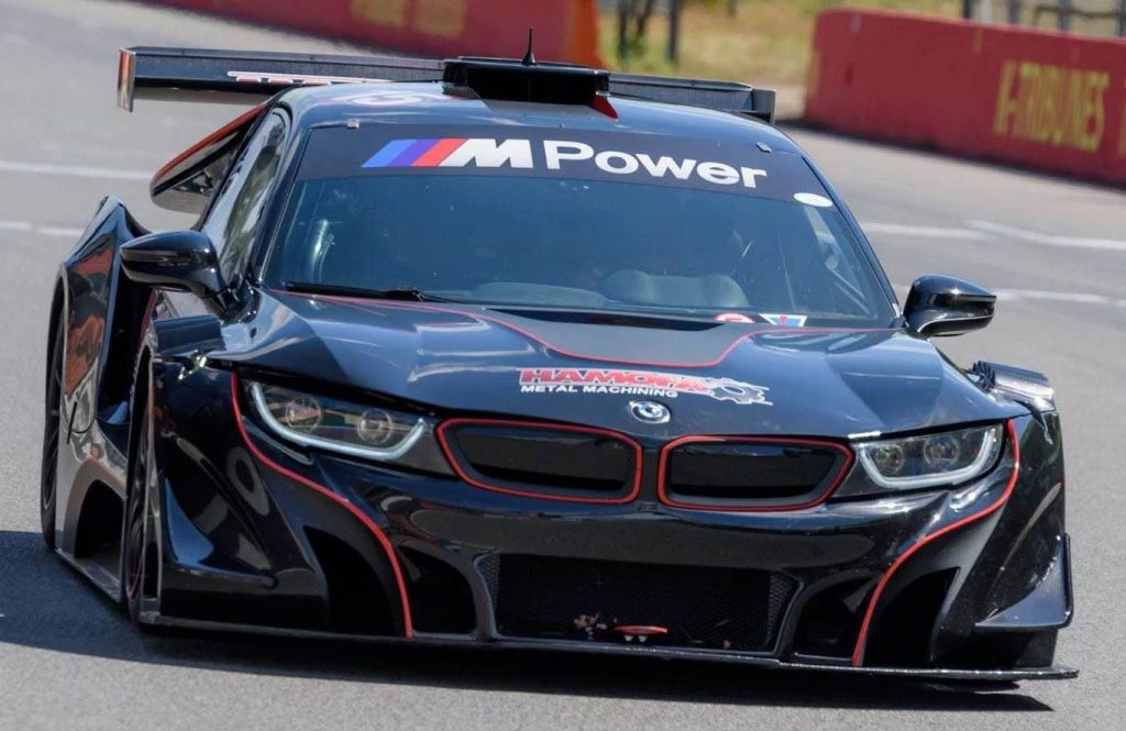 BMW i8 GTR Silhouette Racer Packs A Glorious V8