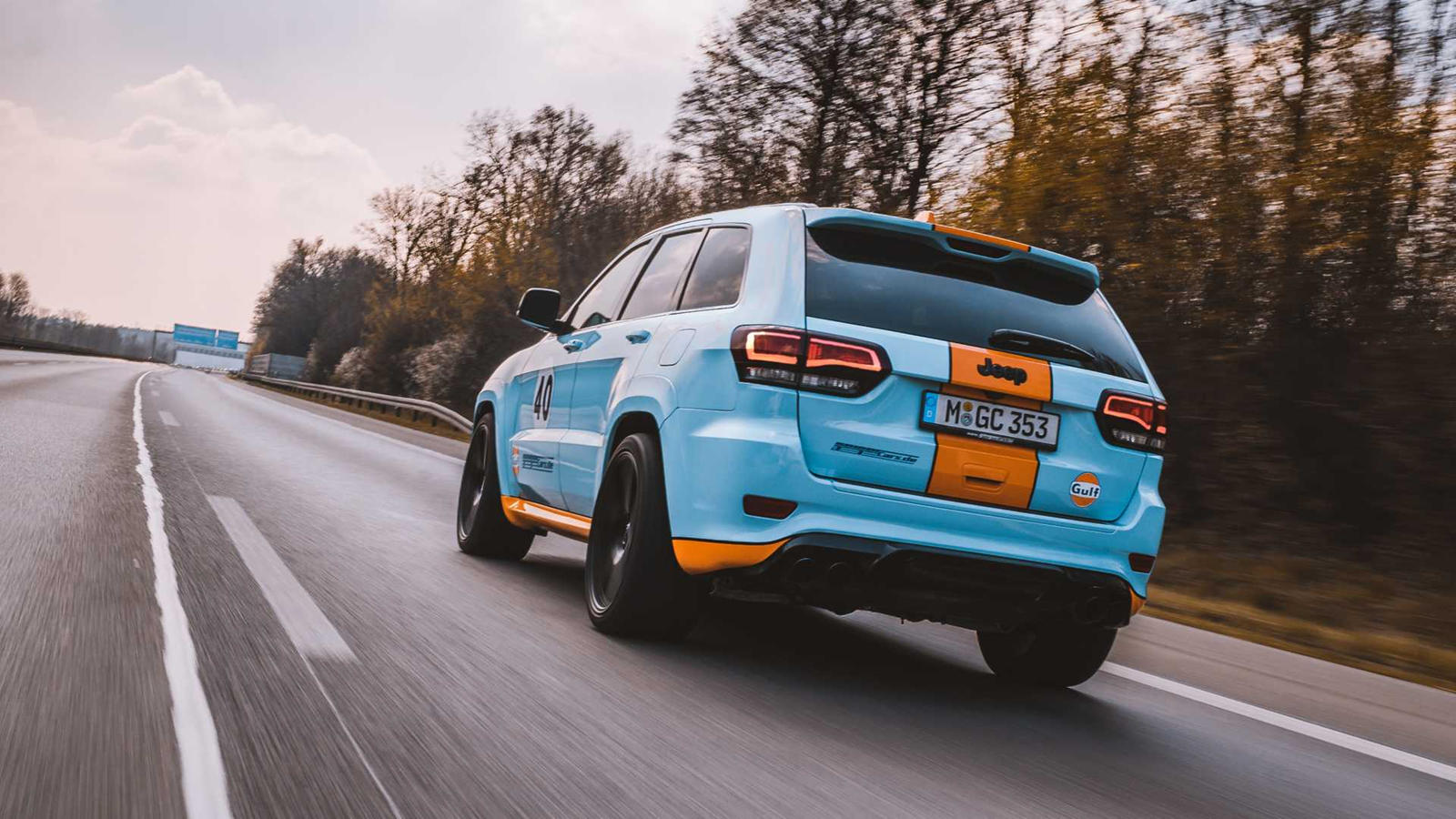 Gulf Themed Jeep Trackhawk Is Faster Than Bentayga Speed