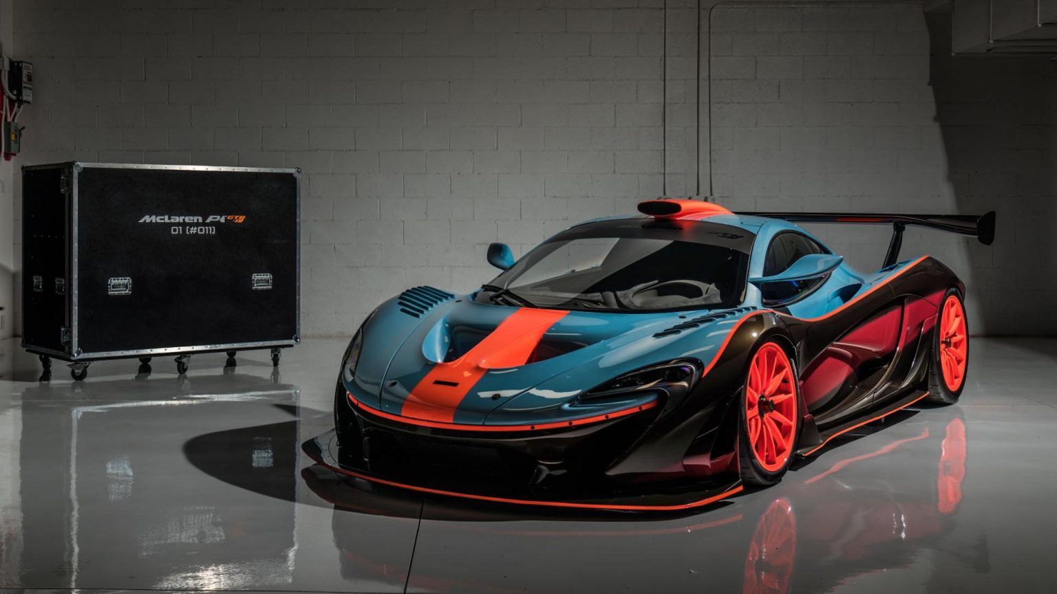 Gulf Livery Lanzante McLaren P1 GTR-18 Is The Stuff of Dreams
