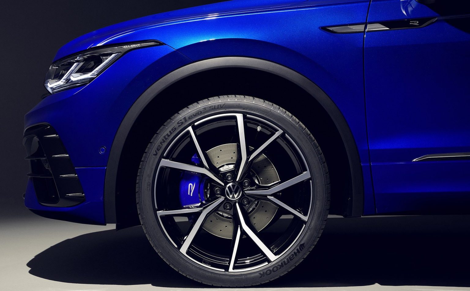 316 HP (235 kW) Volkswagen Tiguan R Tops The Facelifted Range