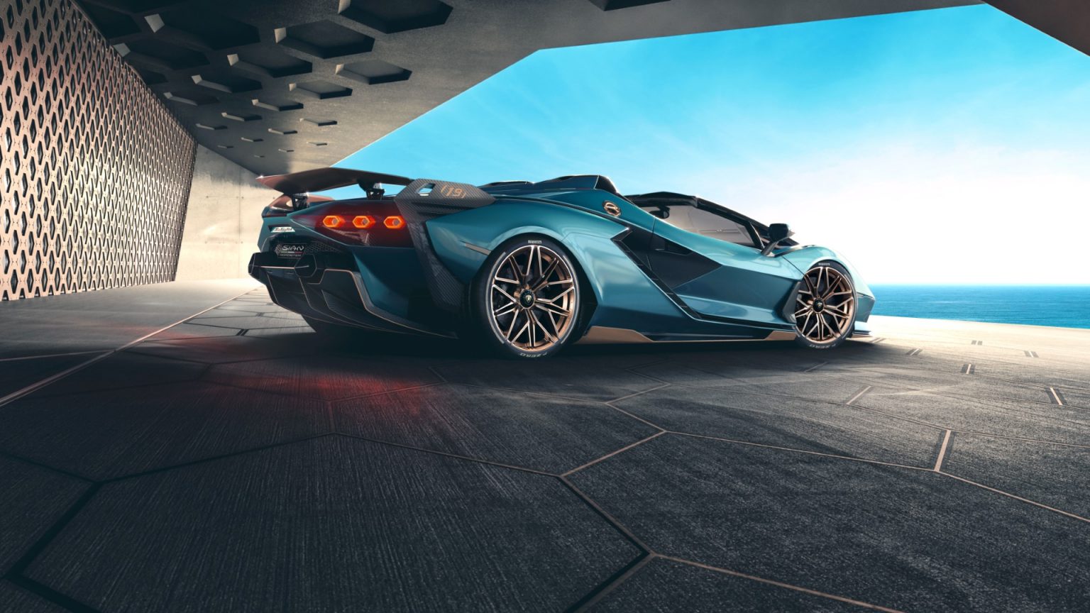 Lamborghini Drop Top On 819 HP (602 kW) Sián Roadster