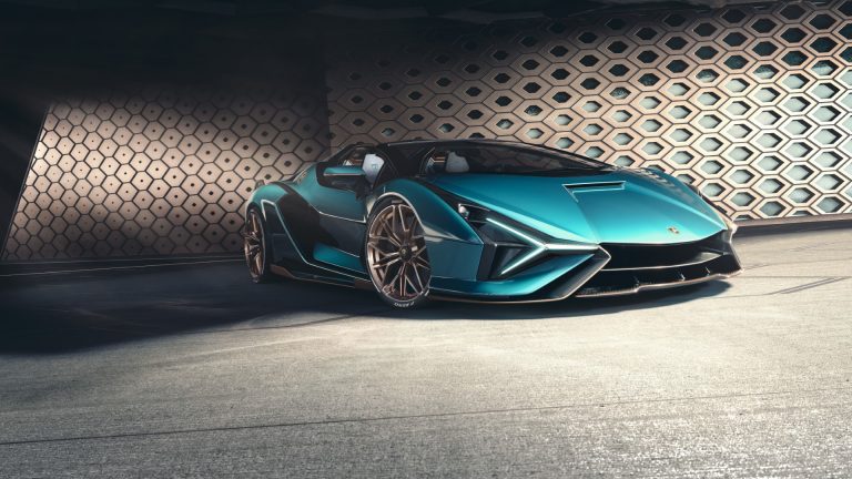 Lamborghini Drop Top On 819 HP (602 kW) Sián Roadster