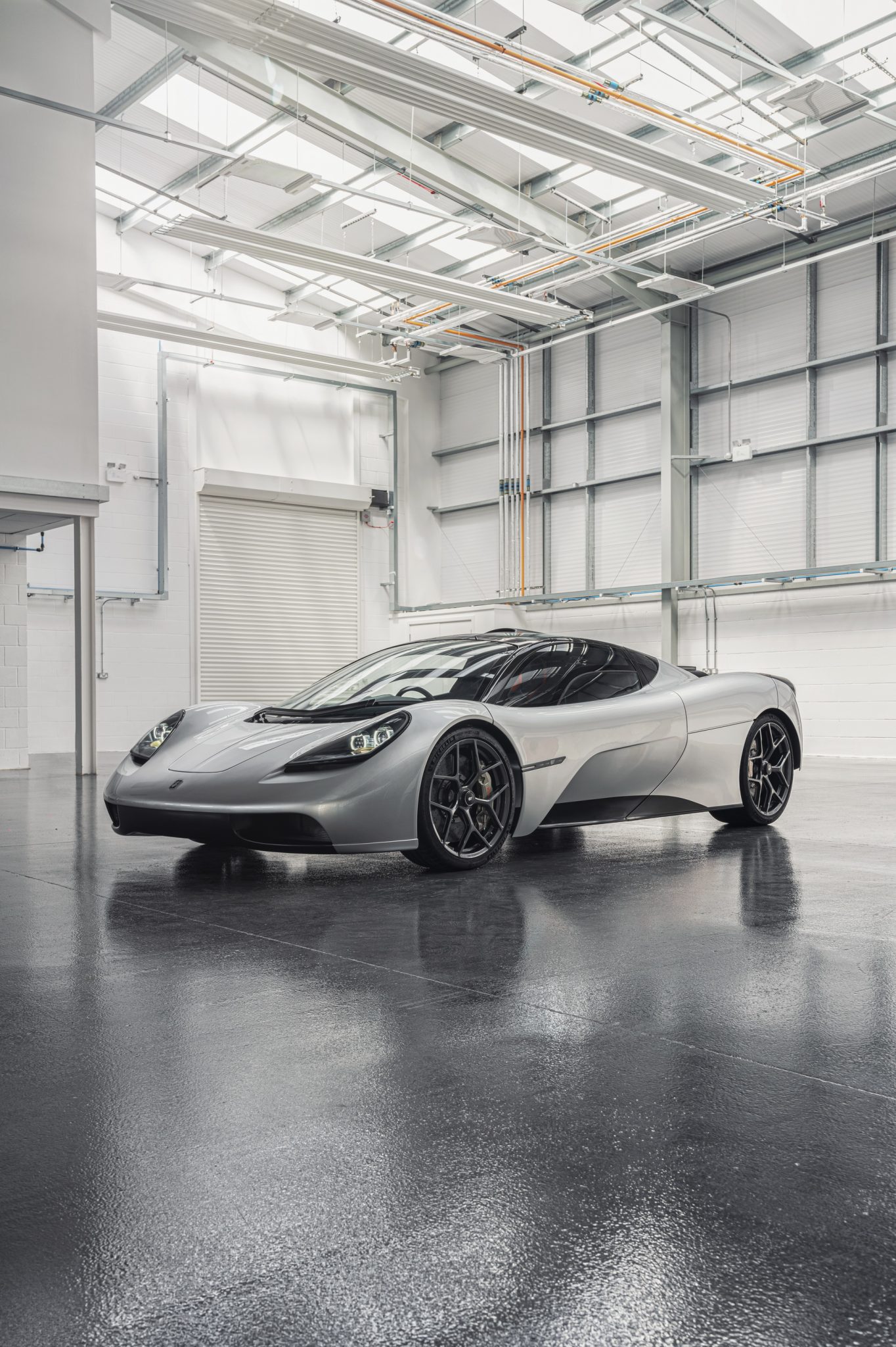 Gordon Murray Automotive T.50 Hypercar Revealed Weighing Just 986kg