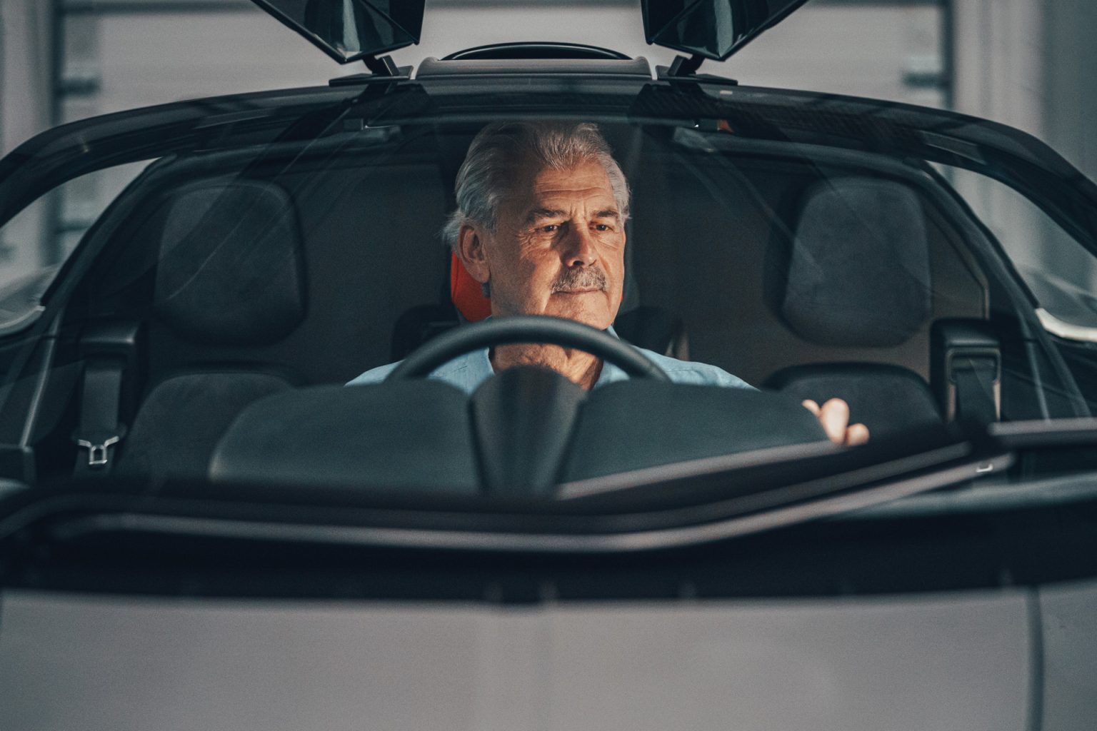 Gordon Murray Automotive T.50 Hypercar Revealed Weighing Just 986kg