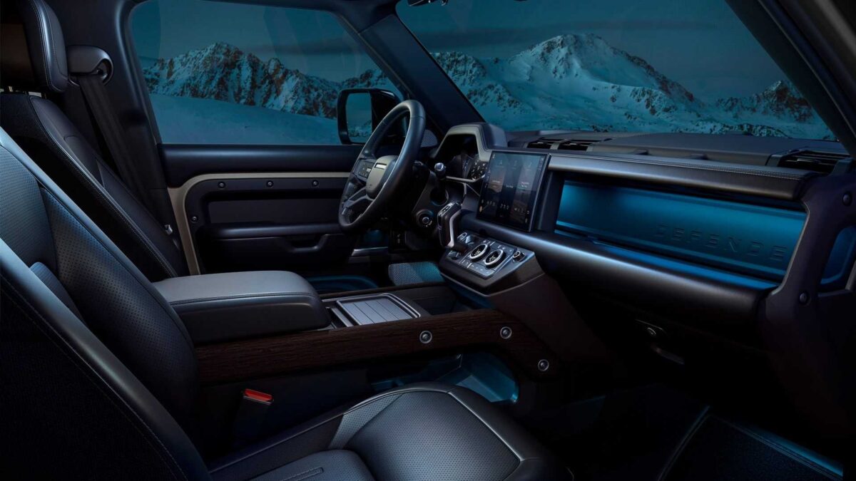 New Eight-Seat 2022 Land Rover Defender 130 Revealed