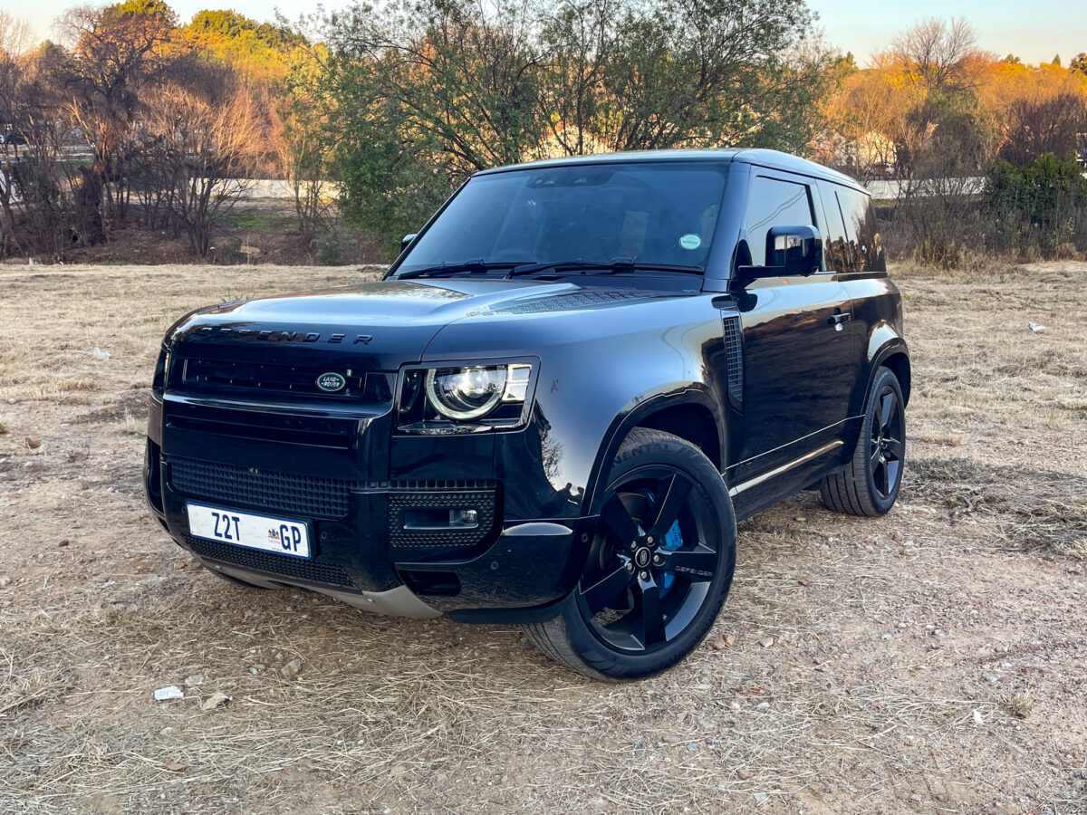 Driven | Land Rover Defender 90 V8