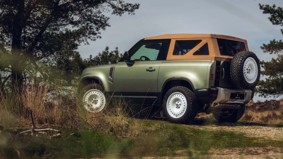 Heritage Customs Creates Ultra Cool Land Rover Defender Convertible