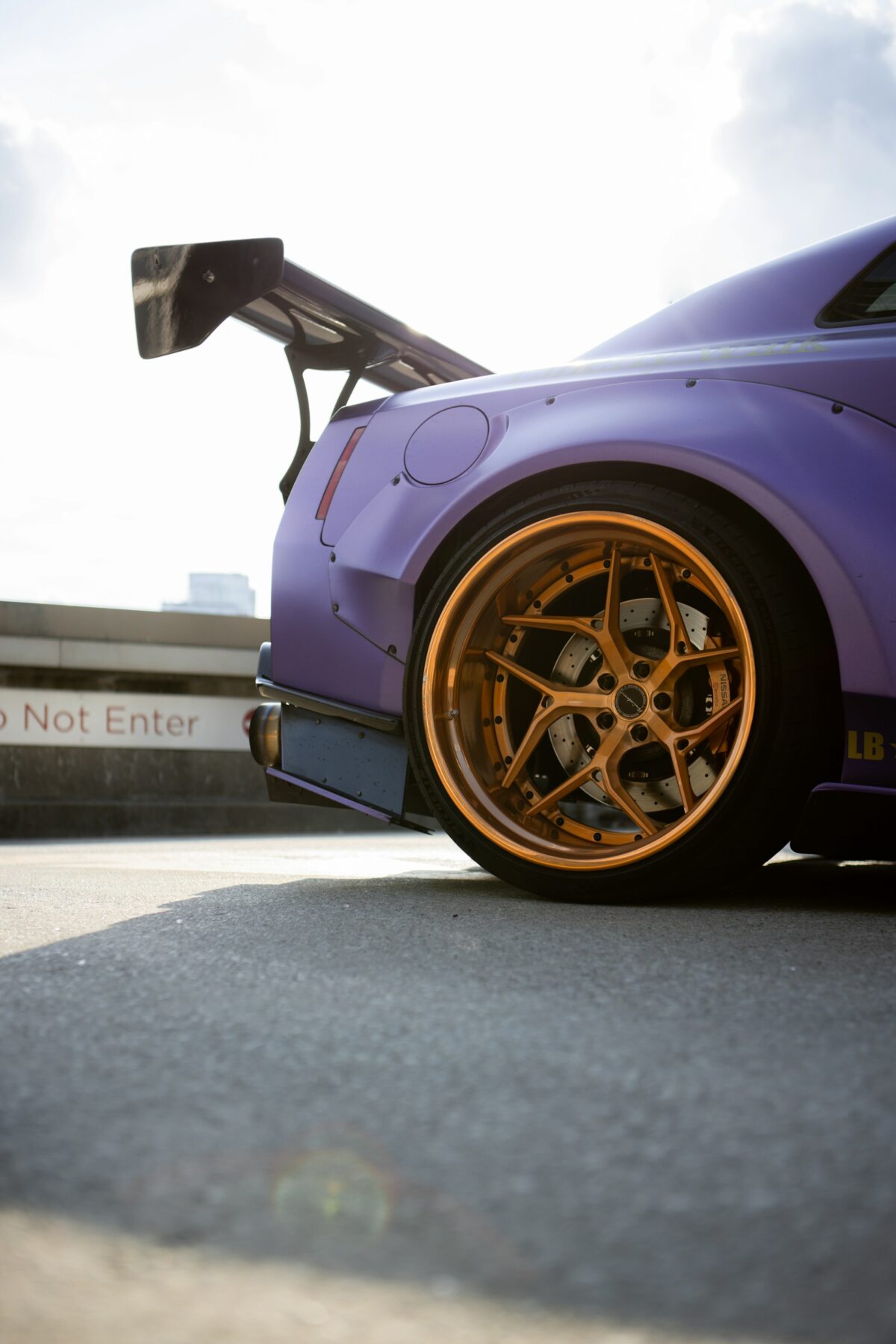 Unleashing The Beast The R Van On 1800 Body A Deep Dive Into Customization And Performance