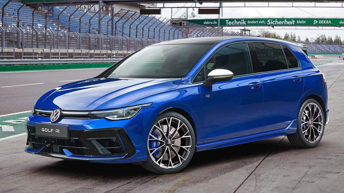 2025 VW Golf R Revealed With 328 HP (245 kW)