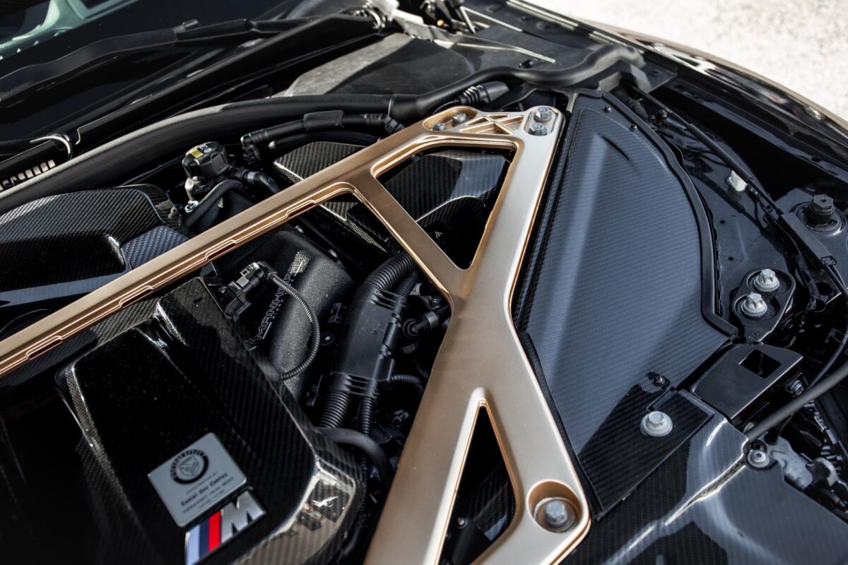 Manhart BMW M4 CSL Pumps Out A Whopping 922 HP