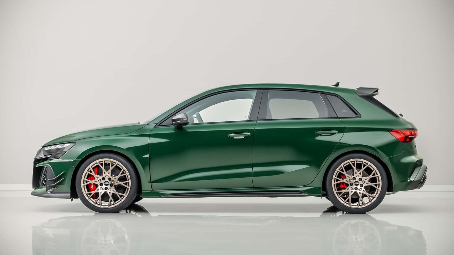 Audi Reveals RS3 Competition Limited With 395 HP (294 kW) and Track ...